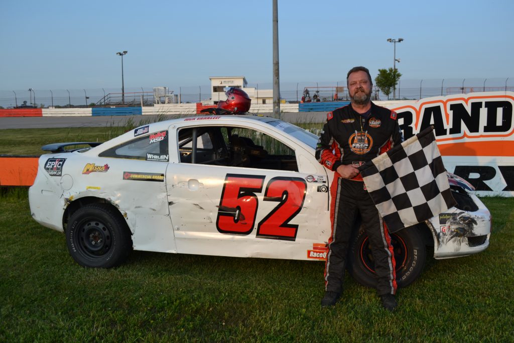 Graham Wins First-Ever Race on Father’s Day Weekend – Grand Bend Speedway